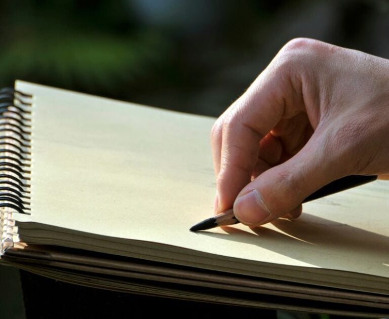 How to Master the Art of Quick Sketching (3 Key Points of Focus)